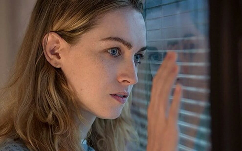 Atriz que interpreta Pinhead no reboot de Hellraiser é linda na vida ...